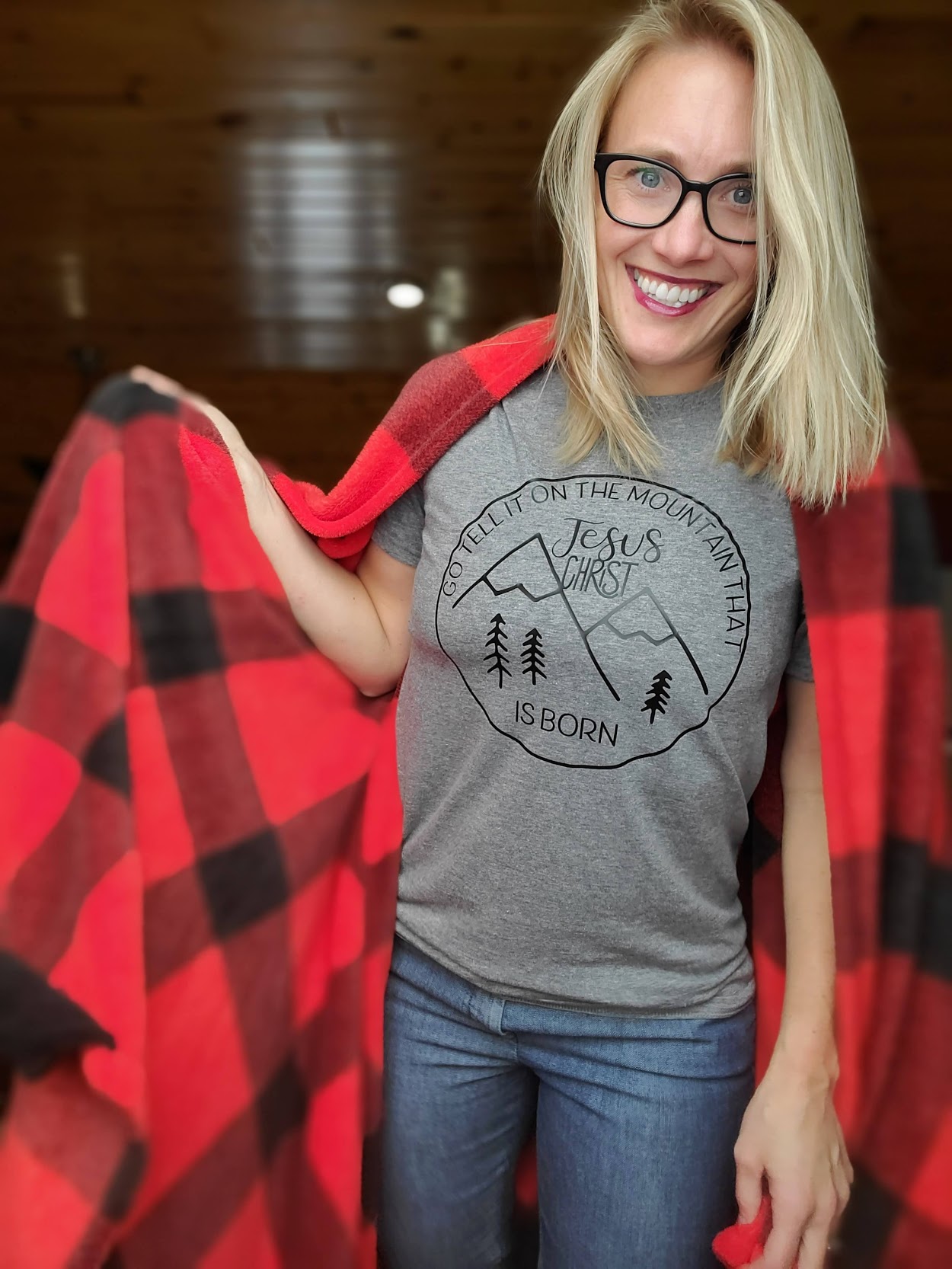 Go Tell it on the Mountain Christmas T-shirt – Heather Mattson